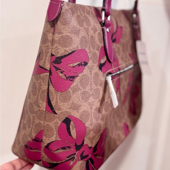 Coach | Bags | Nwt Coach Gallery Tote Bag In Signature Canvas With Bow ...